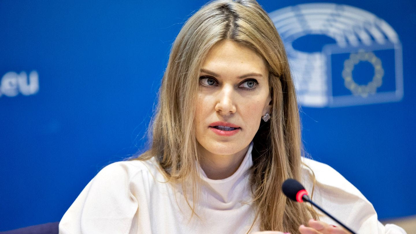 Εύα Καϊλή: «Θα πάω να ζήσω στην Ιταλία» – Αιχμές κατά της Ευρωβουλής ...