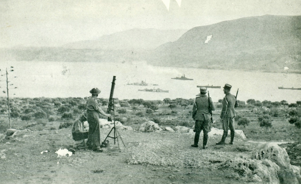 Κρήτη 1941. Έλληνες, Εγγλέζοι στρατιώτες και χωροφύλακες στον κόλπο της ...