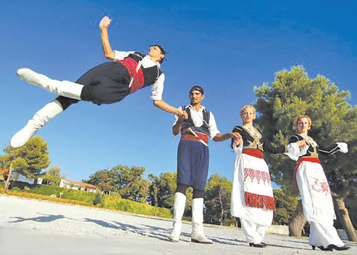 Η κρητική μαντινάδα - PATRIS.GR