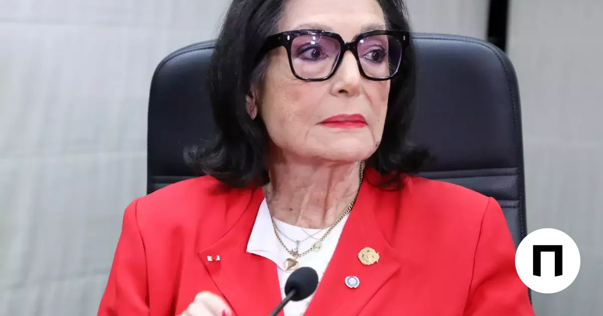 Γερμανία: H Νάνα Μούσχουρη θέλει να αποχαιρετήσει τη σκηνή - PATRIS.GR