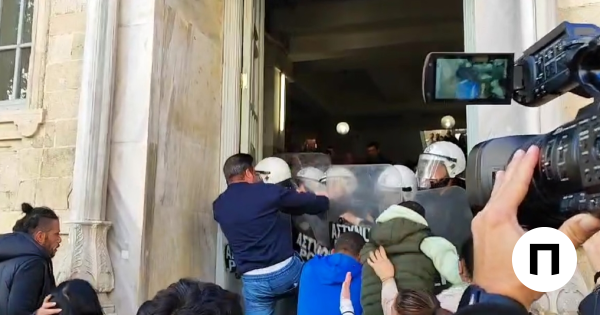 Η στιγμή της εφόδου στα δικαστήρια - Δείτε το βίντεο του patris.gr - PATRIS.GR