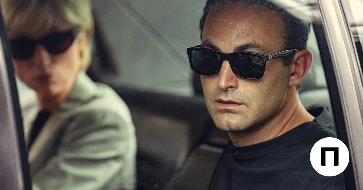 Ηθοποιός του «The Crown» ερευνάται από την αστυνομία για συμμετοχή σε διαδήλωση υπέρ της ...